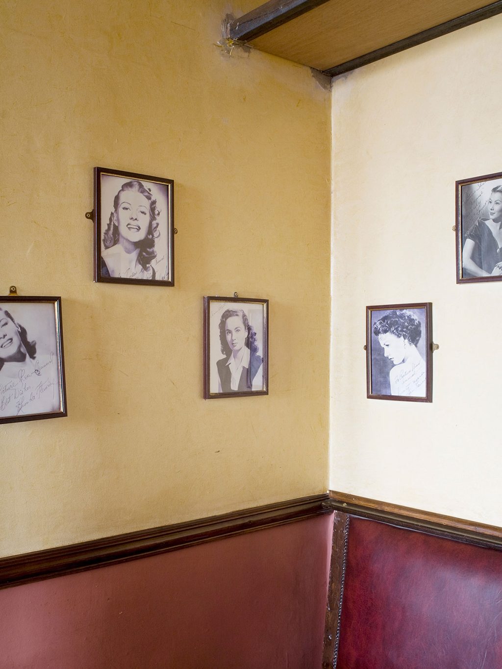 SANDY VOLZ - Sandy Volz is a photographer and artist from Berlin.